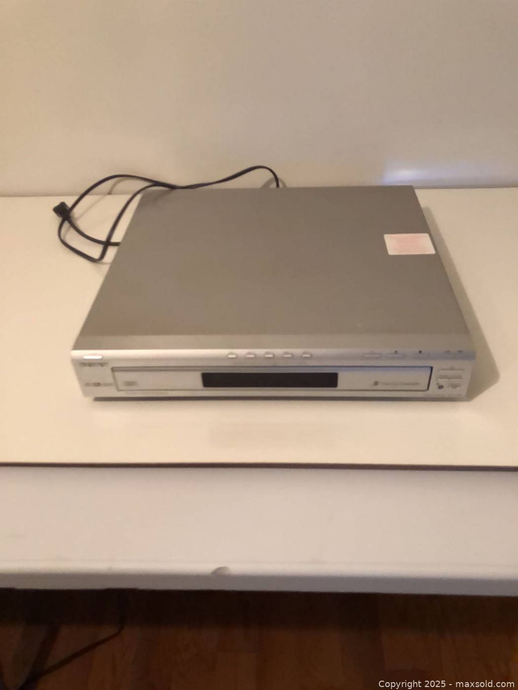 Sony 5-Disc DVD/CD Player | Maxsold