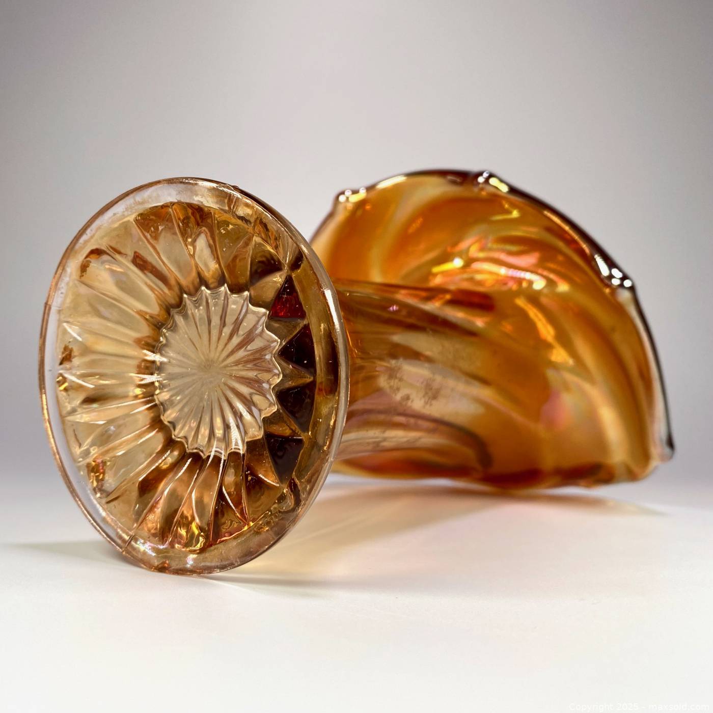Imperial Marigold Carnival Glass Jack-in-the-Pulpit Vase | Maxsold