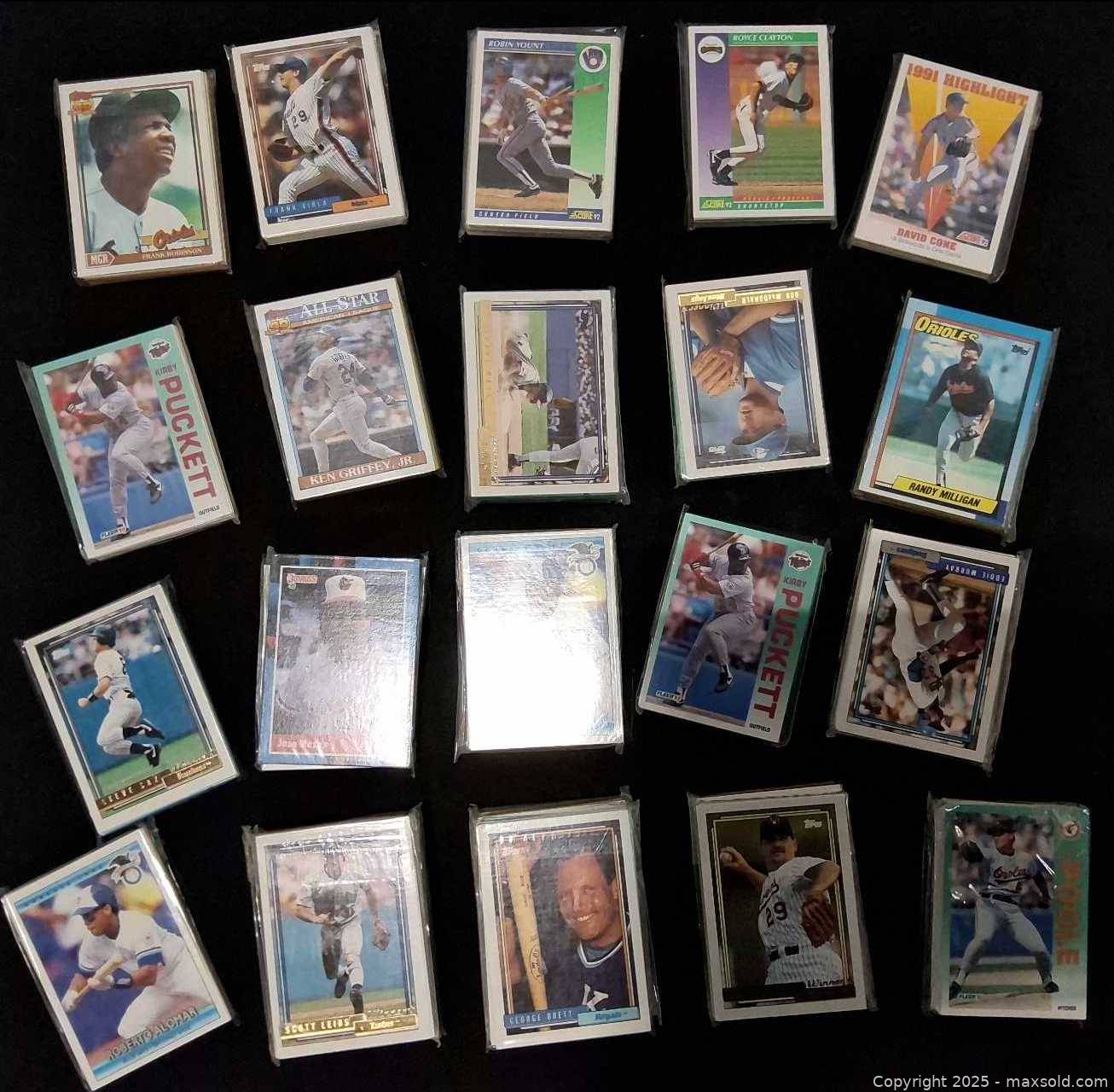 Baseball trading cards approx 34 sleeved stacks | Maxsold
