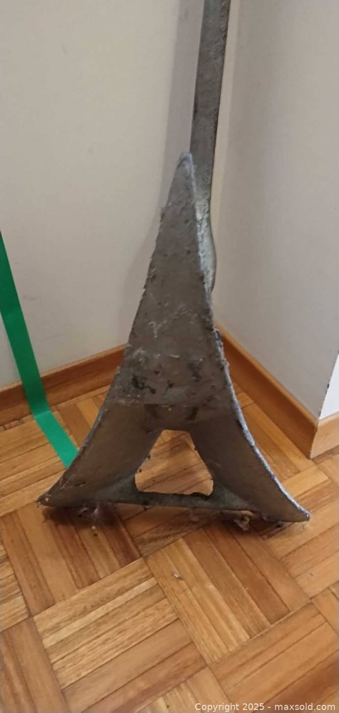 Folding hinged fluke boat anchor | Maxsold