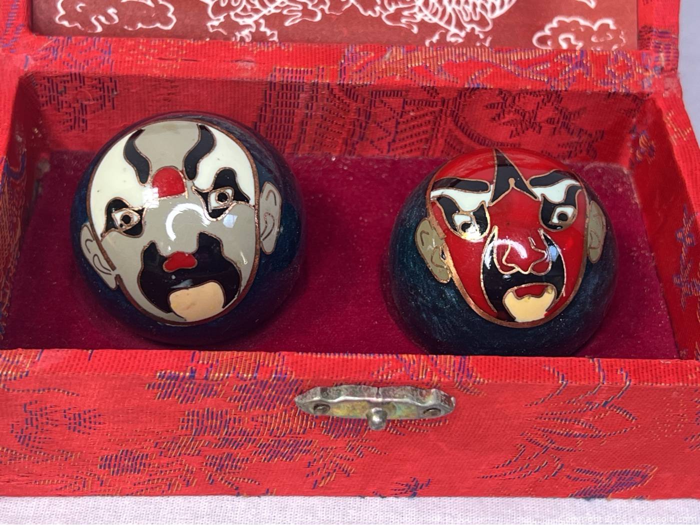 Chinese Baoding Health Balls in Dragon Box | Maxsold