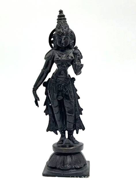Bronze Sri Devi and Tsongkhapa figurines | Maxsold