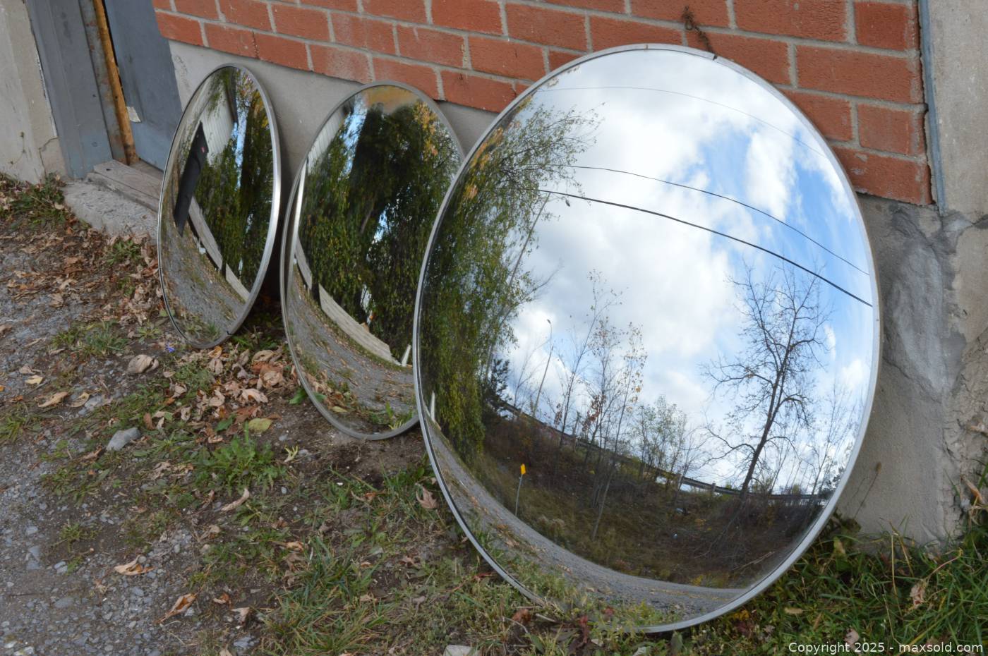 Three round convex security mirrors | Maxsold