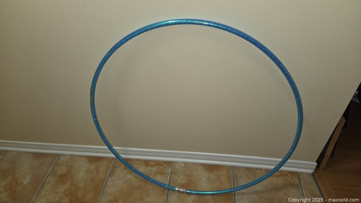 Blue plastic hula hoop | Maxsold