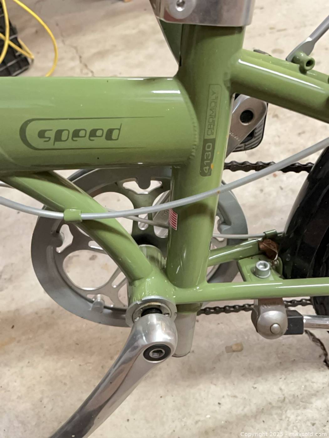 Dahon folding 7-speed bike with 20" wheels | Maxsold