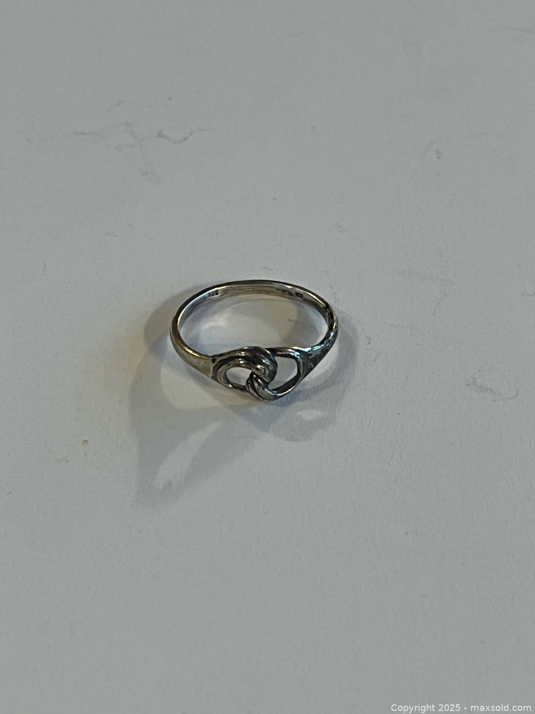 Ladies hollow gold ring size 6.5 stamped 835 | Maxsold