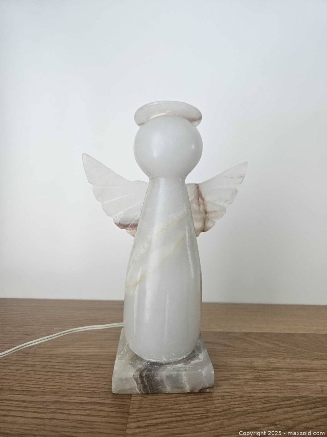 Onyx Angel Table Night Light | Maxsold