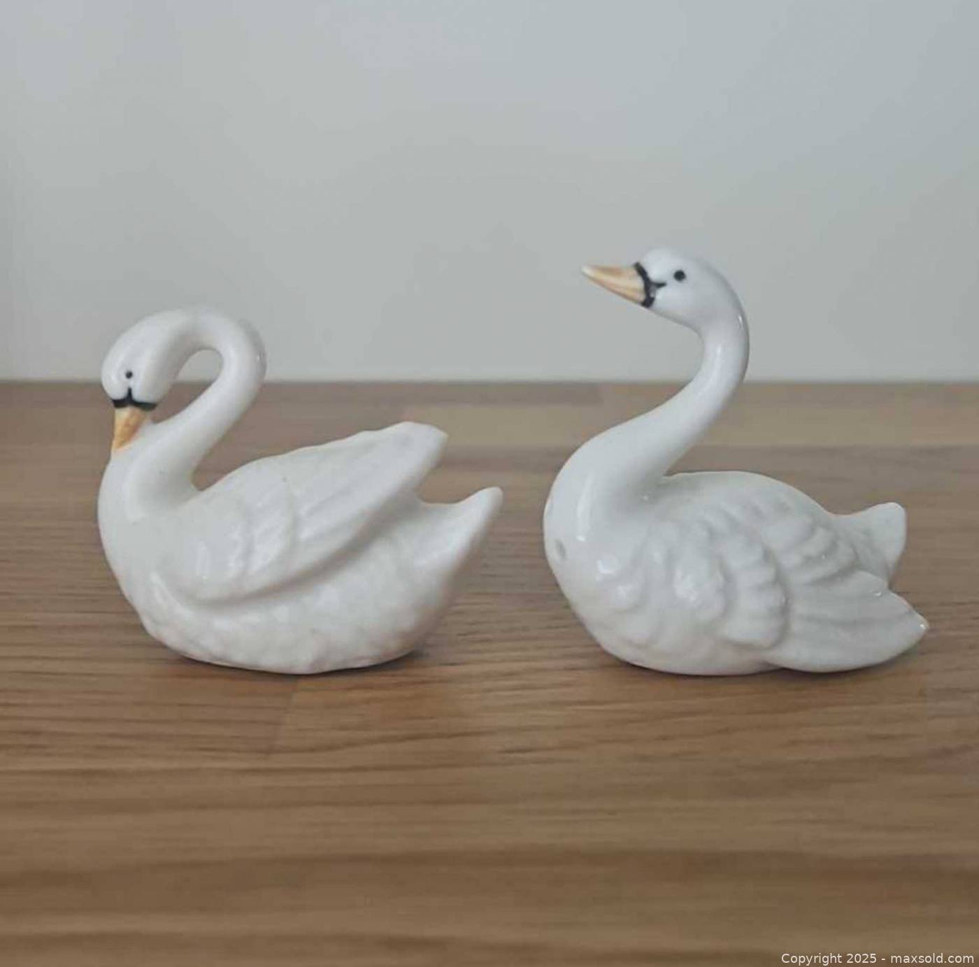 Vintage White Swan Salt And Pepper Shakers | Maxsold