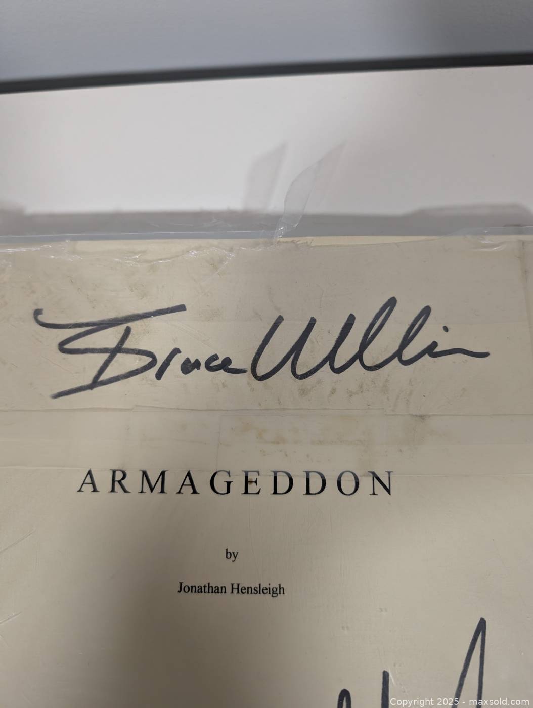 Armageddon script signed by Bruce Willis & Ben Affleck | Maxsold