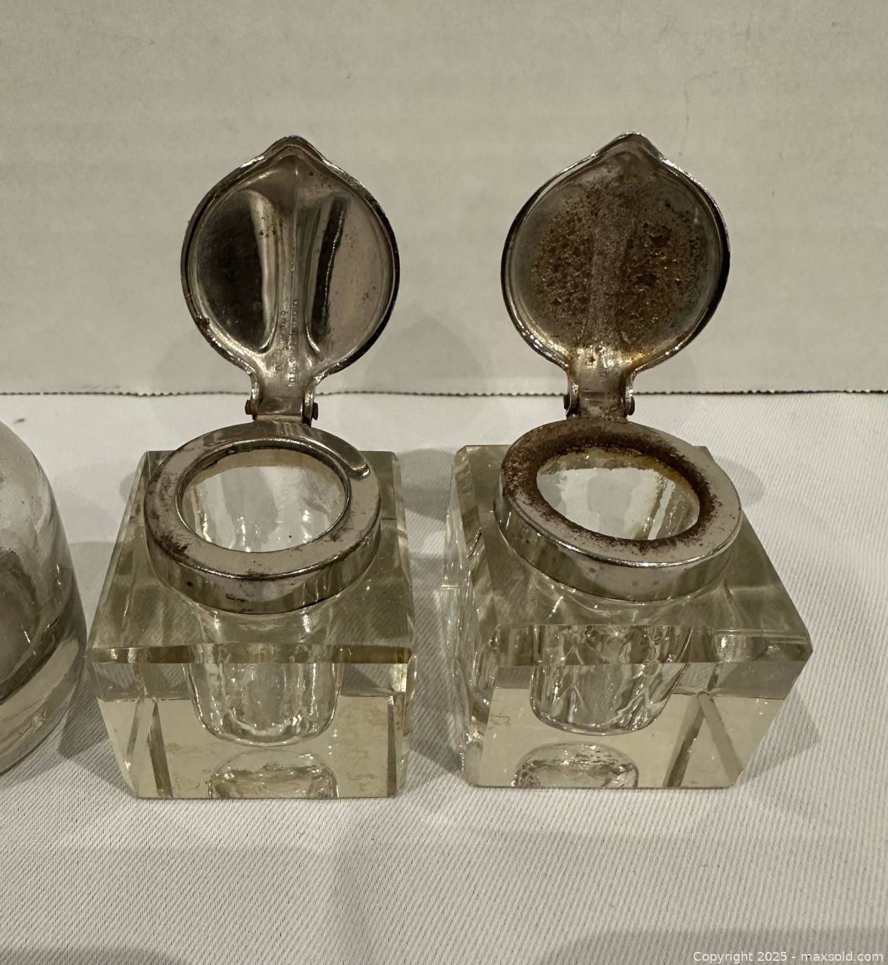 Four antique glass inkwells with stoppers | Maxsold