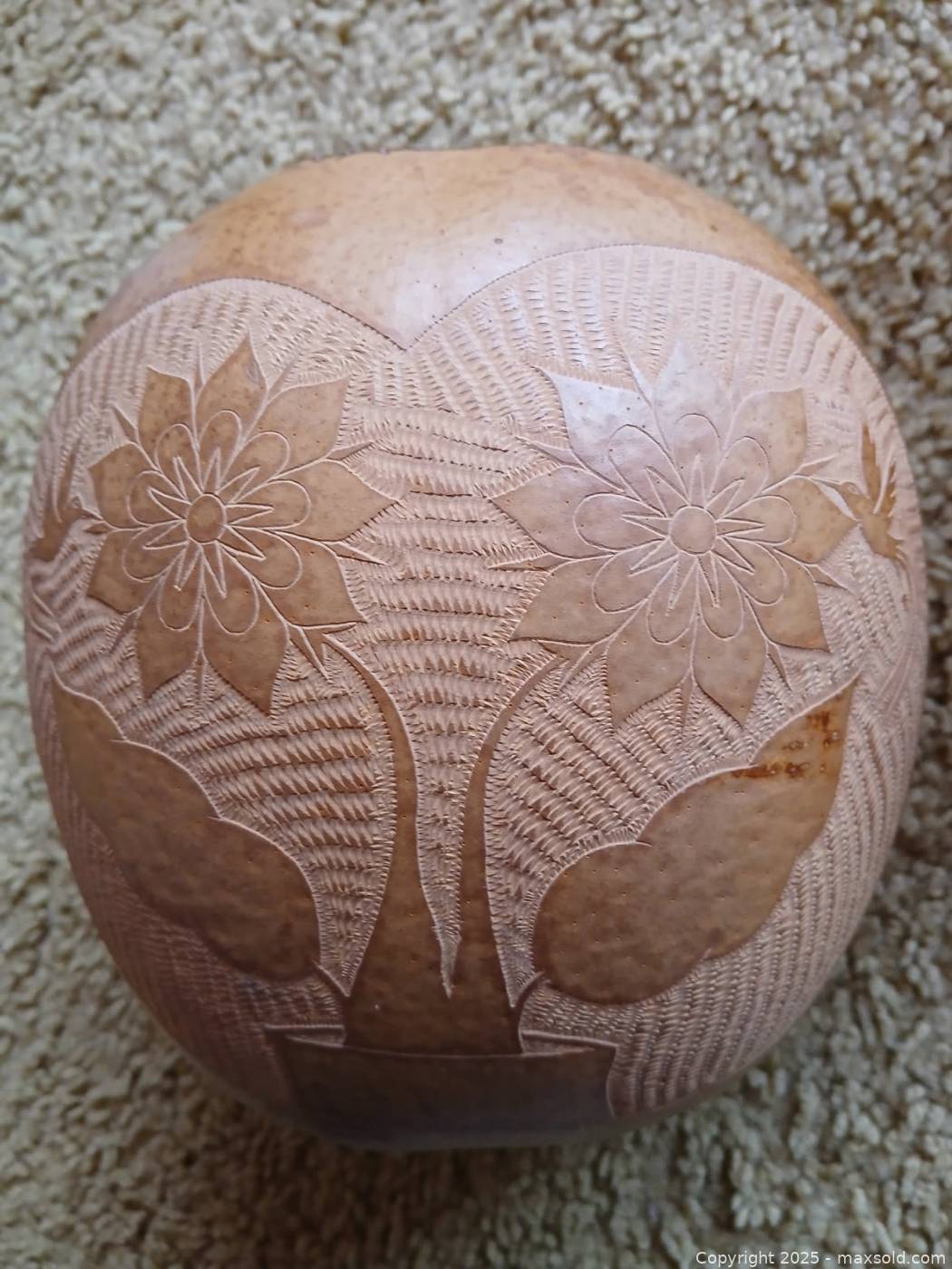 Hand-Carved Floral Coconut Shell Decor | Maxsold