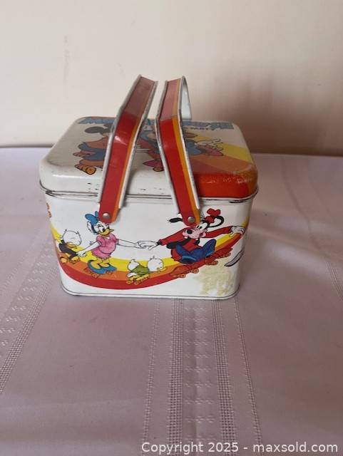 Vintage Disney Mickey Mouse Skating Party tin lunch box | Maxsold