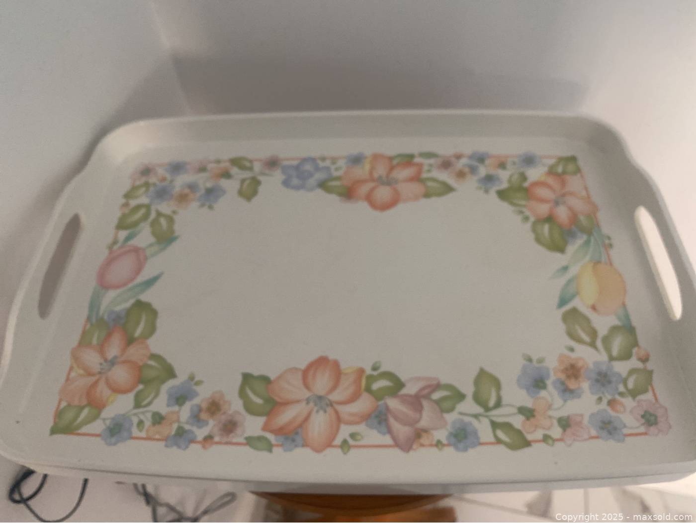 Marks & Spencer melamine serving tray | Maxsold