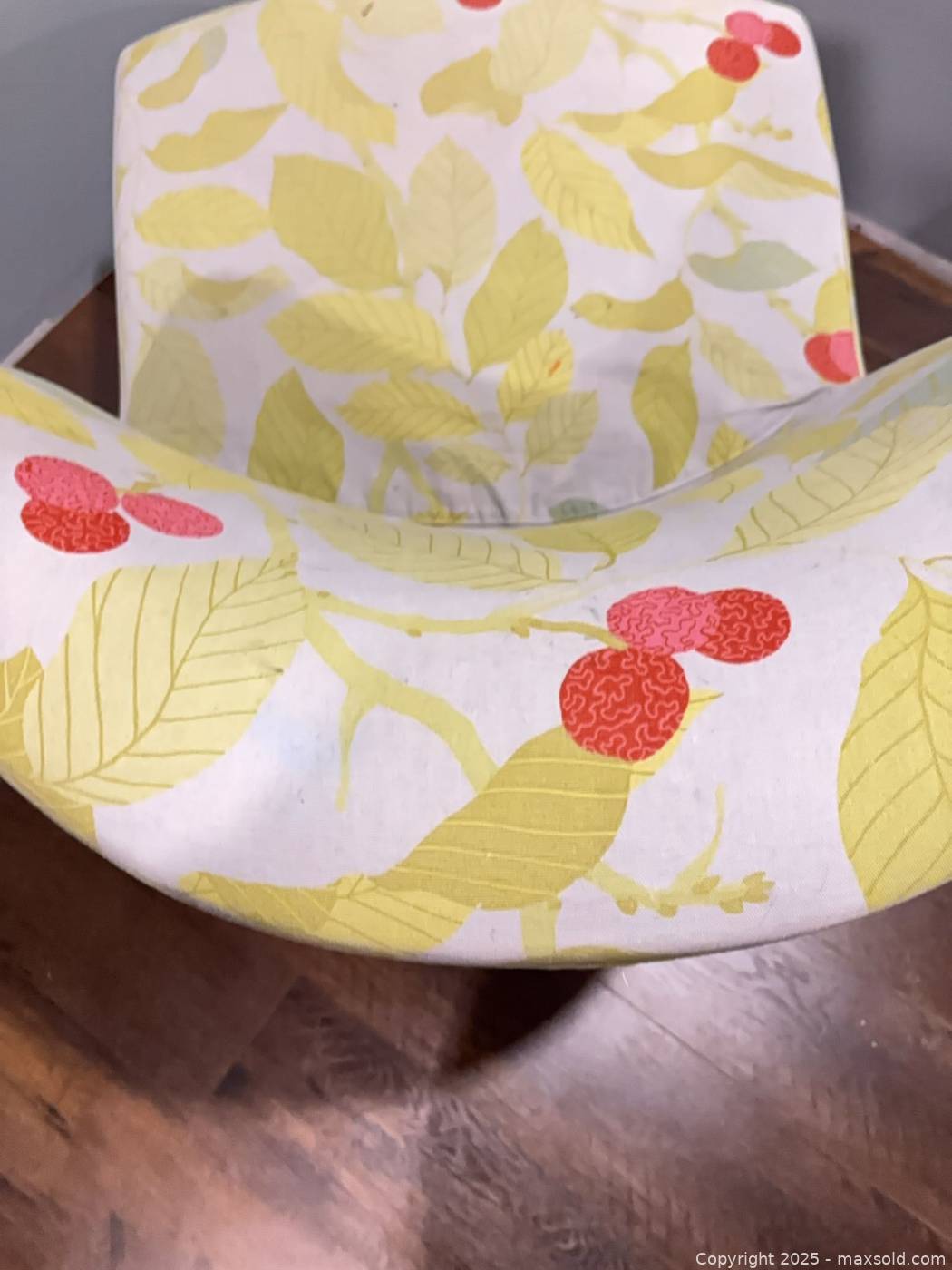 Cream Yellow Leaf Print Slipper Chair | Maxsold