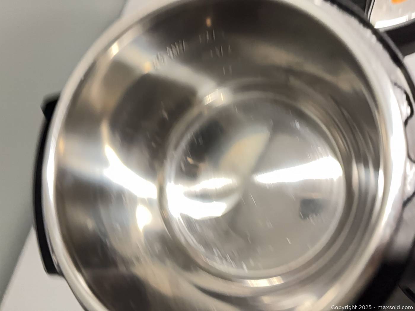 Instant Pot Duo 6-Quart Multi-Cooker | Maxsold