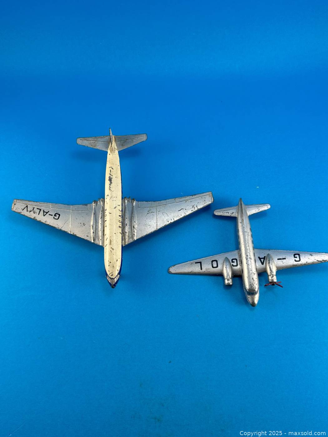 Dinky Toys Die-Cast Aircraft Pair | Maxsold