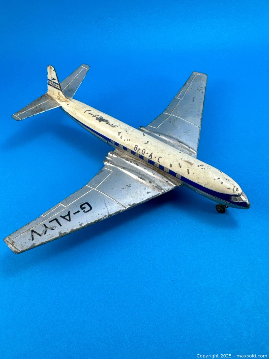 Dinky Toys Die-Cast Aircraft Pair | Maxsold