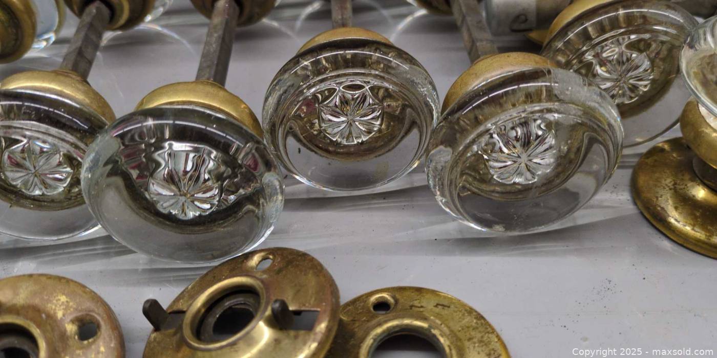 Vintage pressed-glass door knobs and brass hardware | Maxsold