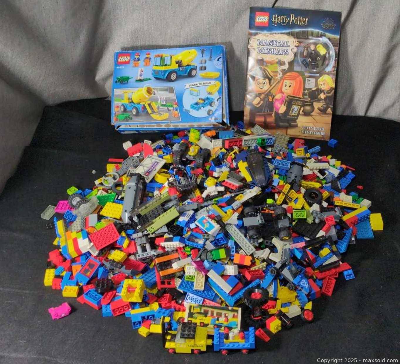 Mixed LEGO loose bricks with Harry Potter pack and City cement mixer ...