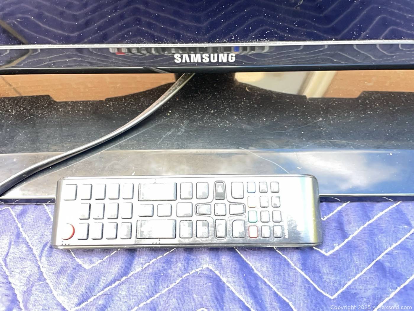 Samsung 40" LED TV UN40H5003AF with remote | Maxsold