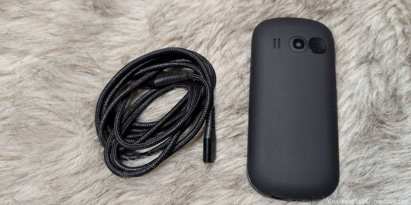 RCA unlocked GSM quad-band senior mobile phone | Maxsold