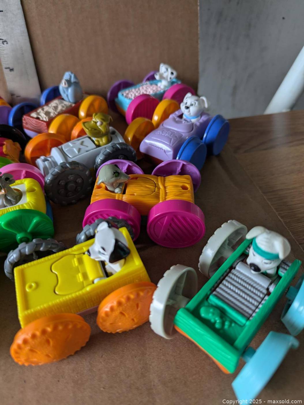 1997 Disney 101 Dalmatians Flip Cars Lot | Maxsold