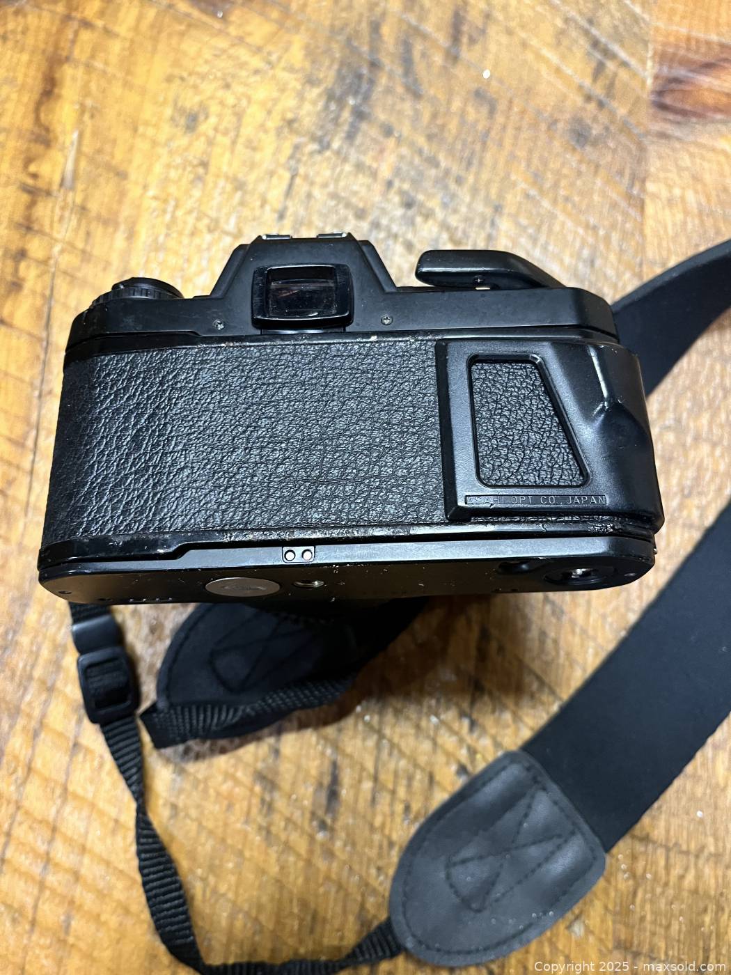 Pentax Program Plus 35mm film SLR camera | Maxsold