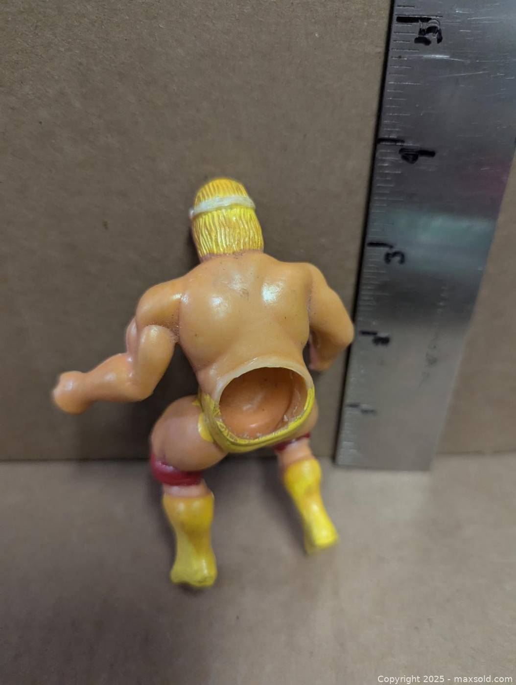 1985 LJN Hulk Hogan rubber thumb wrestler | Maxsold
