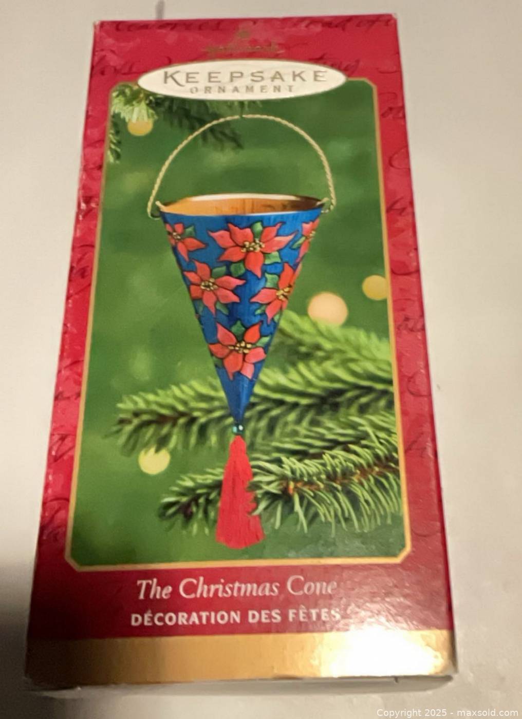 Hallmark Keepsake Christmas Ornaments, 6 boxed | Maxsold