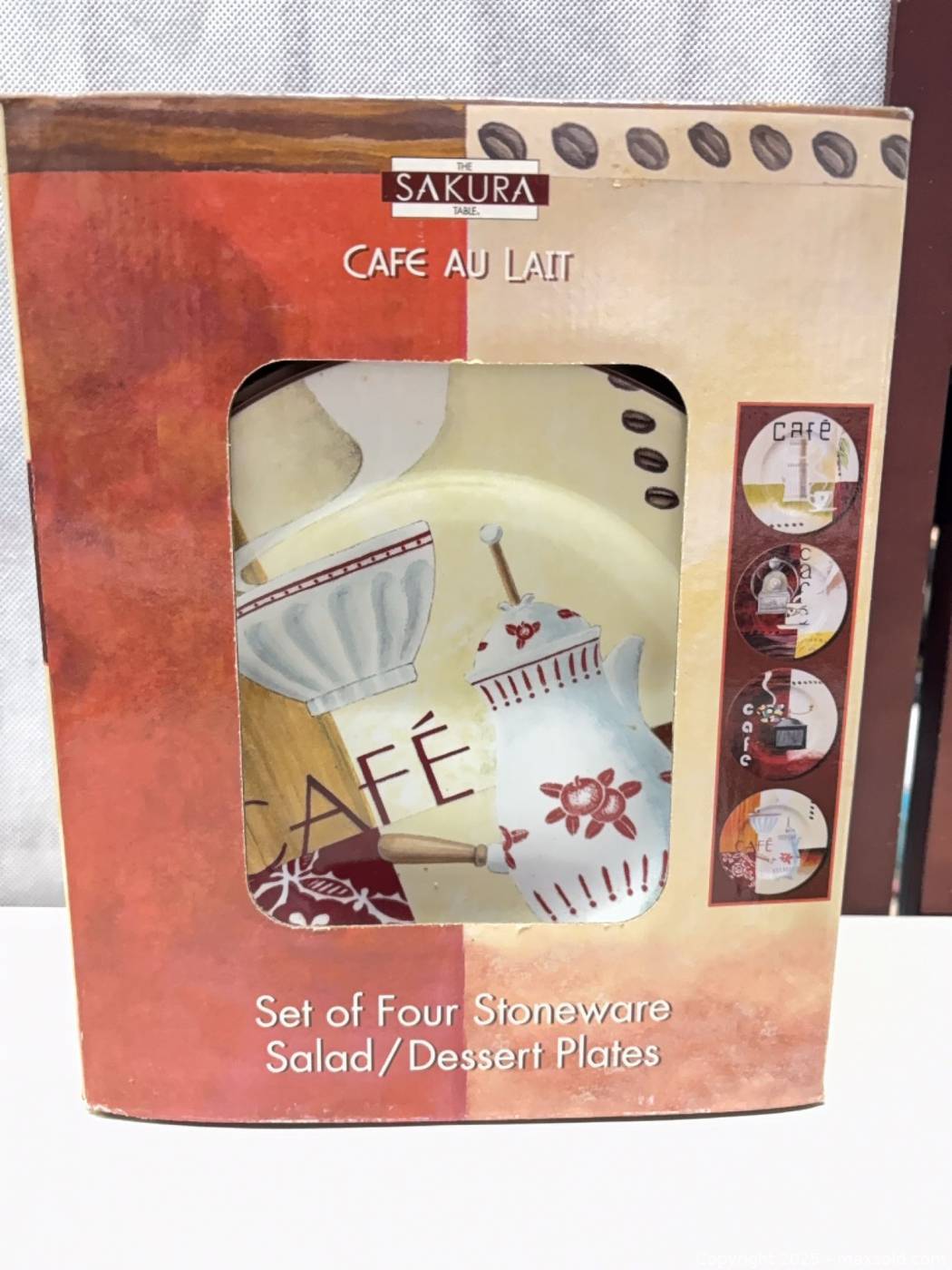 Sakura Cafe Au Lait plates and green cups | Maxsold