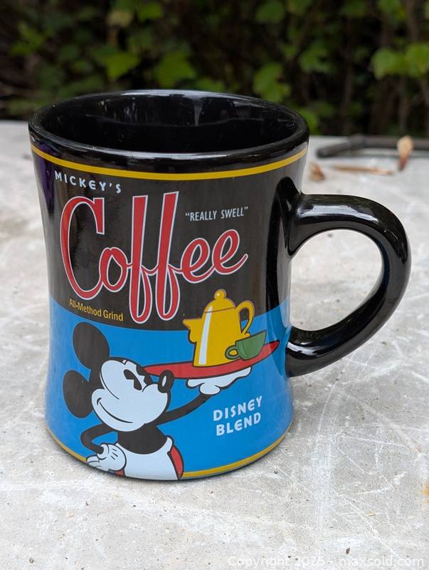 Official Disney Mickey Mouse ceramic mug | Maxsold