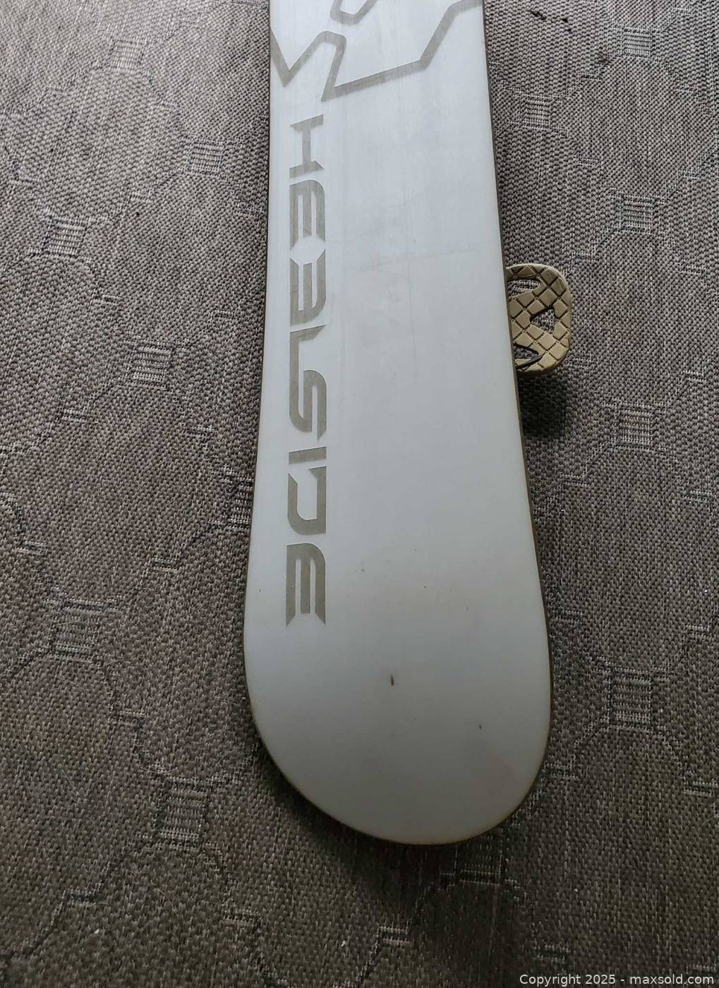 Heelside 157 cm snowboard with Burton bindings | Maxsold