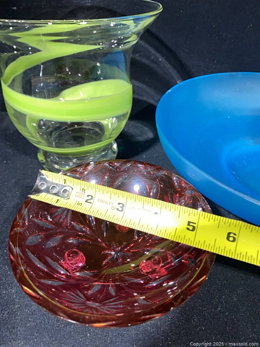 Assorted glass vases and bowls | Maxsold