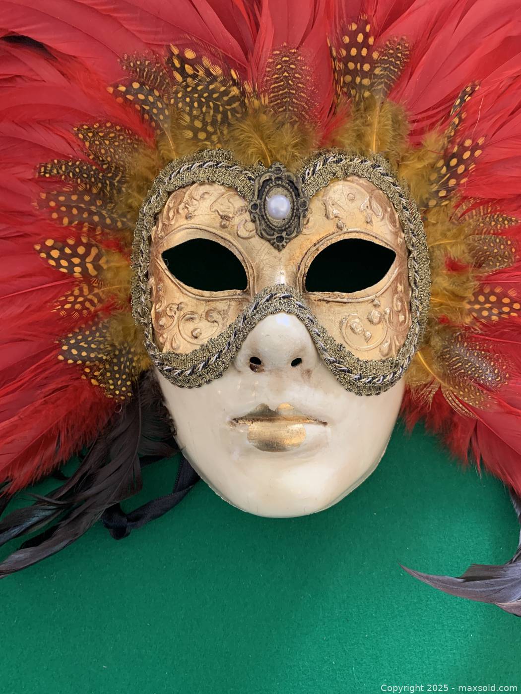 Vintage Venetian Carnival Volto mask | Maxsold