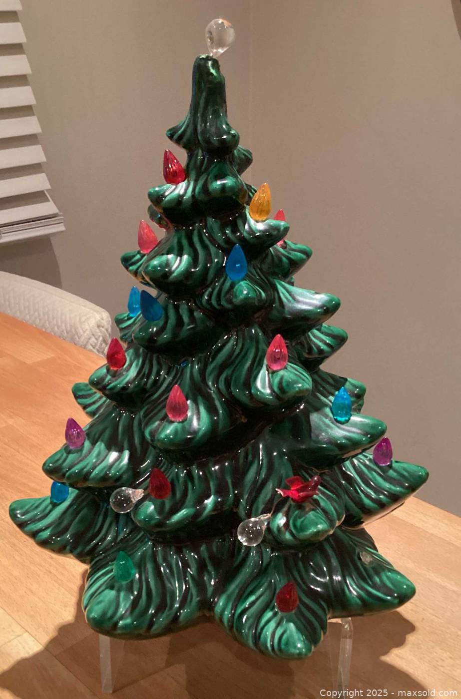 Vintage Holland Mold ceramic Christmas trees | Maxsold
