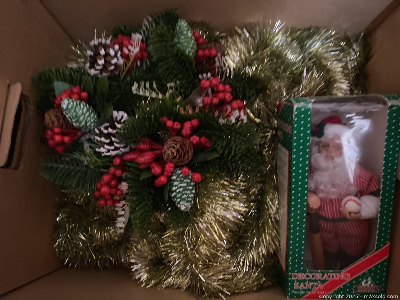 Boxes of assorted Christmas decorations | Maxsold
