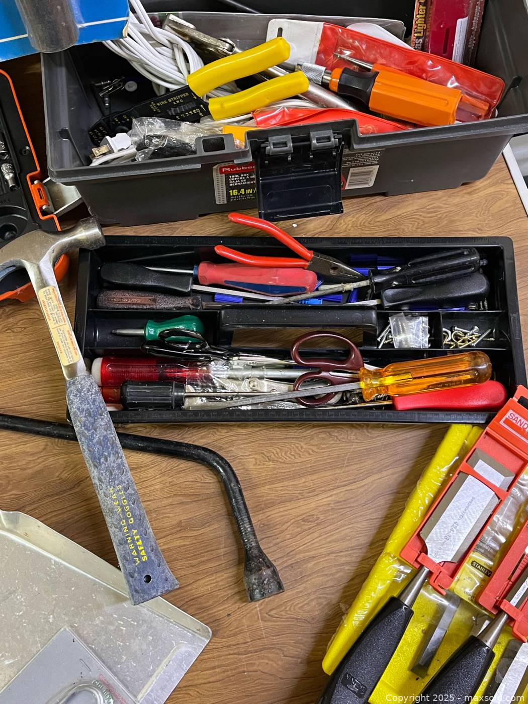 Hand tool assortment with black toolbox | Maxsold