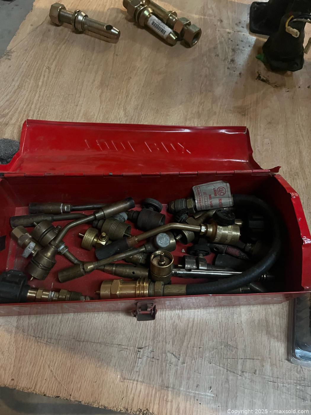 Propane torch nozzles, fittings and hoses | Maxsold