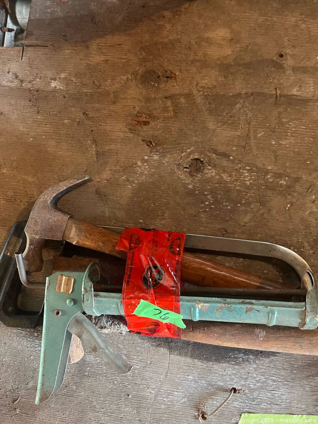 Hatchet, hacksaw, claw hammer, caulking tool, C-clamp | Maxsold