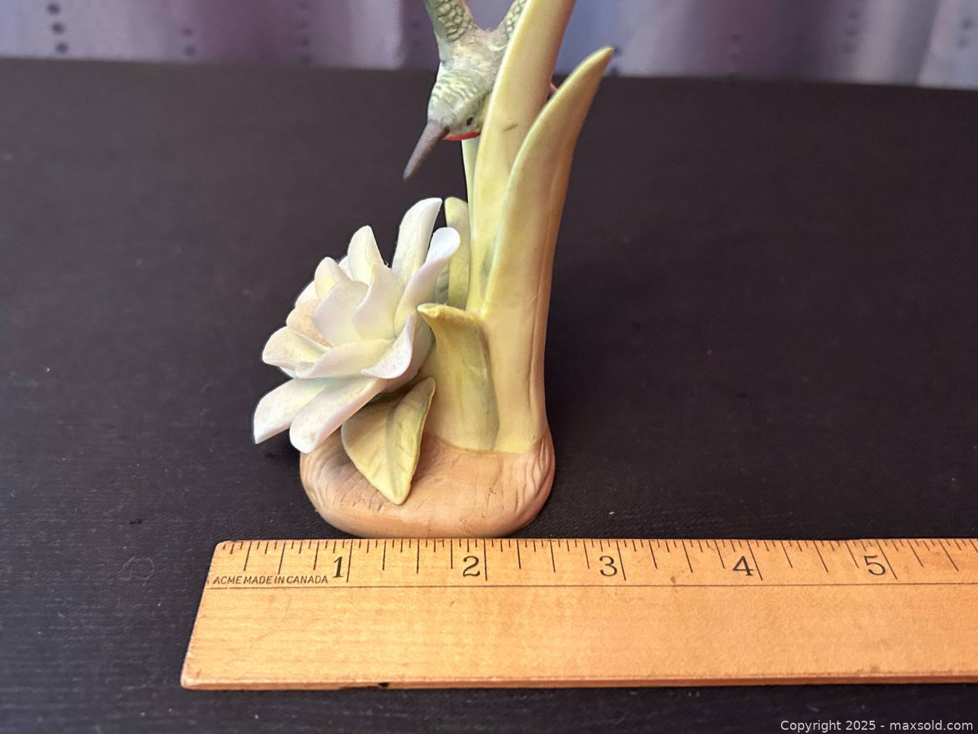 1983 Lefton porcelain hummingbird & flower figurine | Maxsold