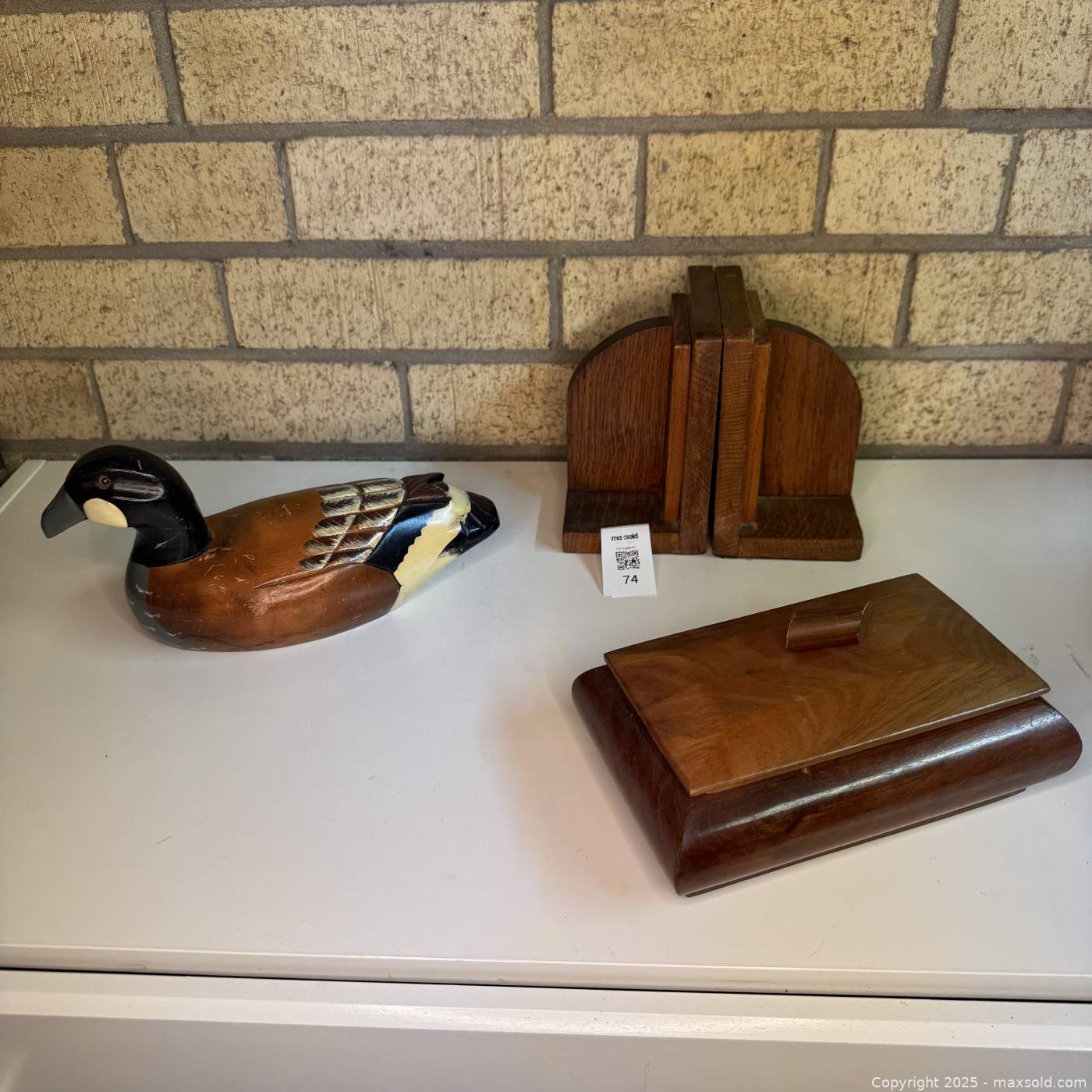 Art deco wood bookends, duck decoy, box | Maxsold