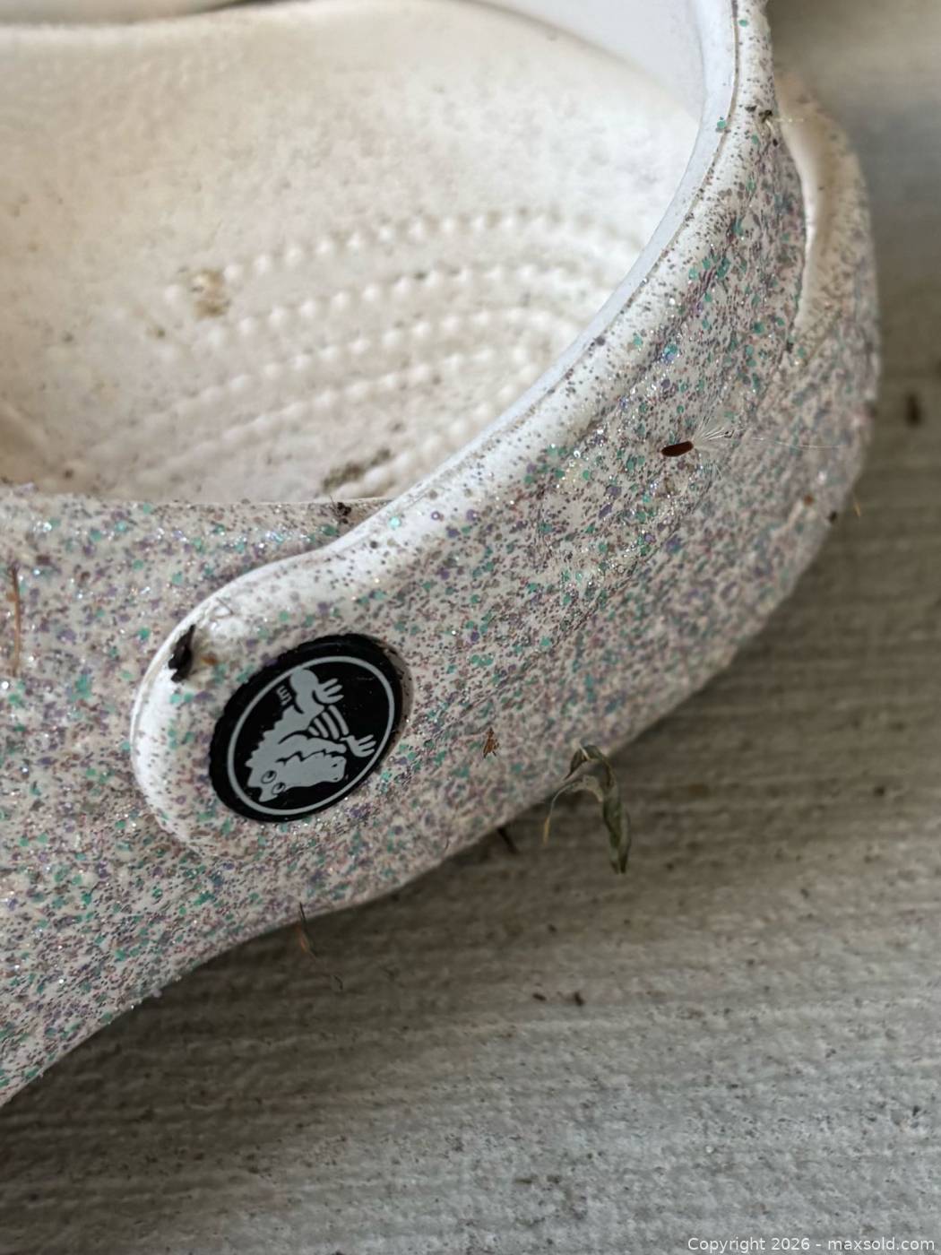 White glitter Crocs clogs size J3 | Maxsold