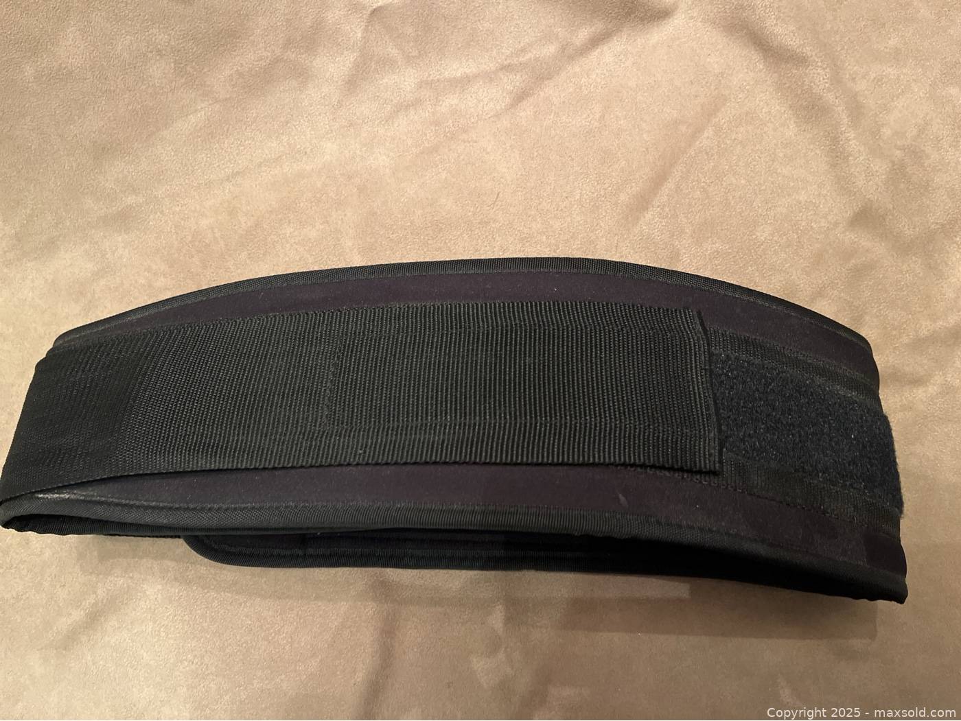 Everlast Large Weight Lifting Belt | Maxsold