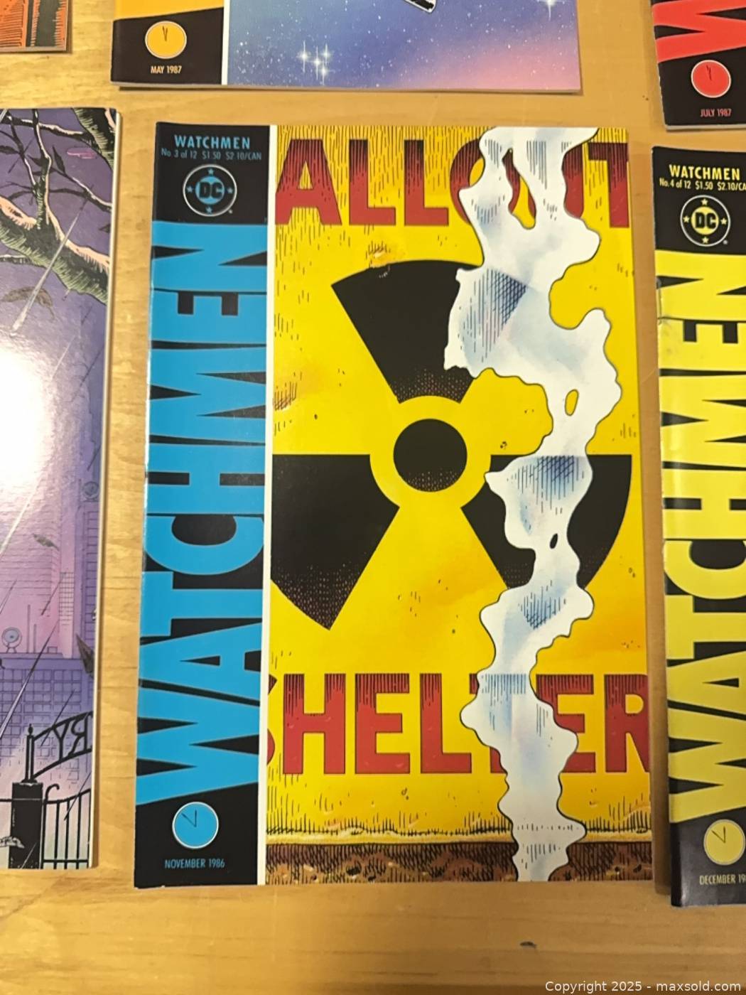 Watchmen complete 12-issue comic set | Maxsold