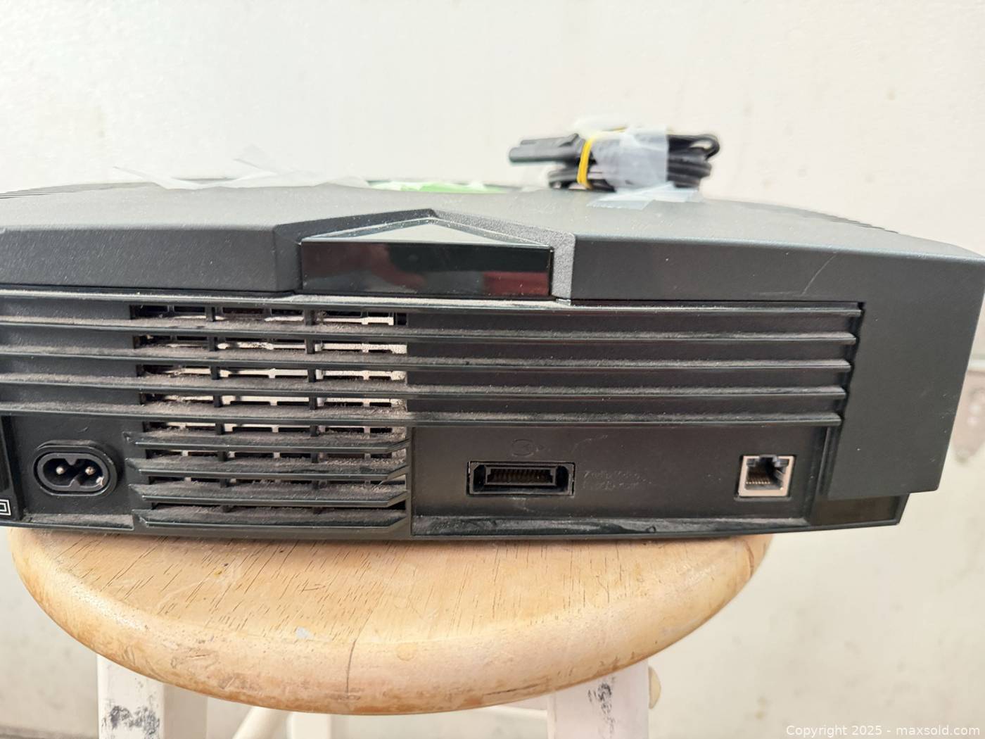 Original Microsoft Xbox console, 2 controllers, approx. 25 game discs ...