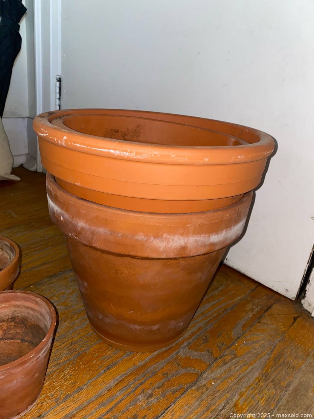 Terracotta garden pots assortment | Maxsold