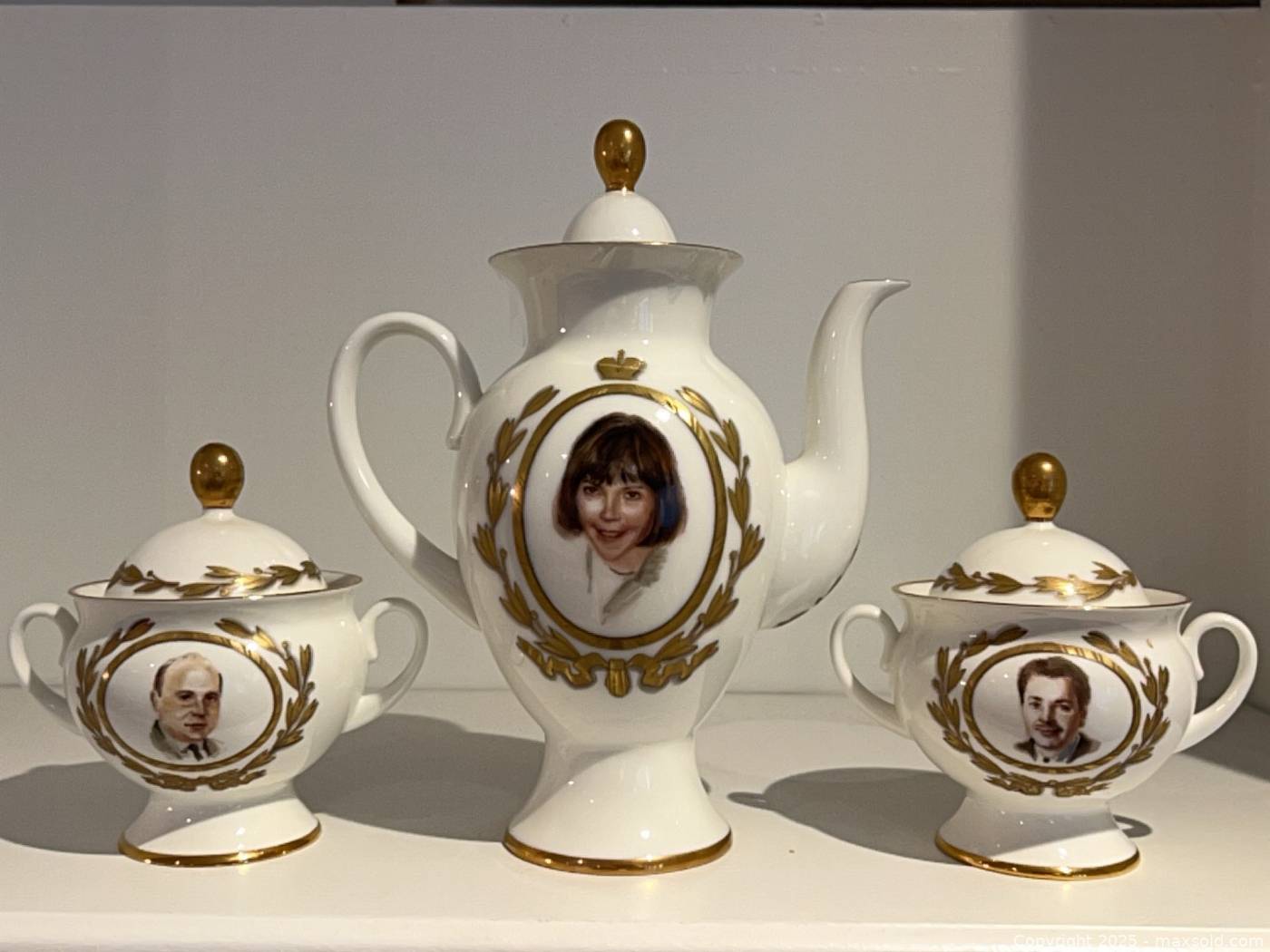 Russian porcelain portrait tea set | Maxsold