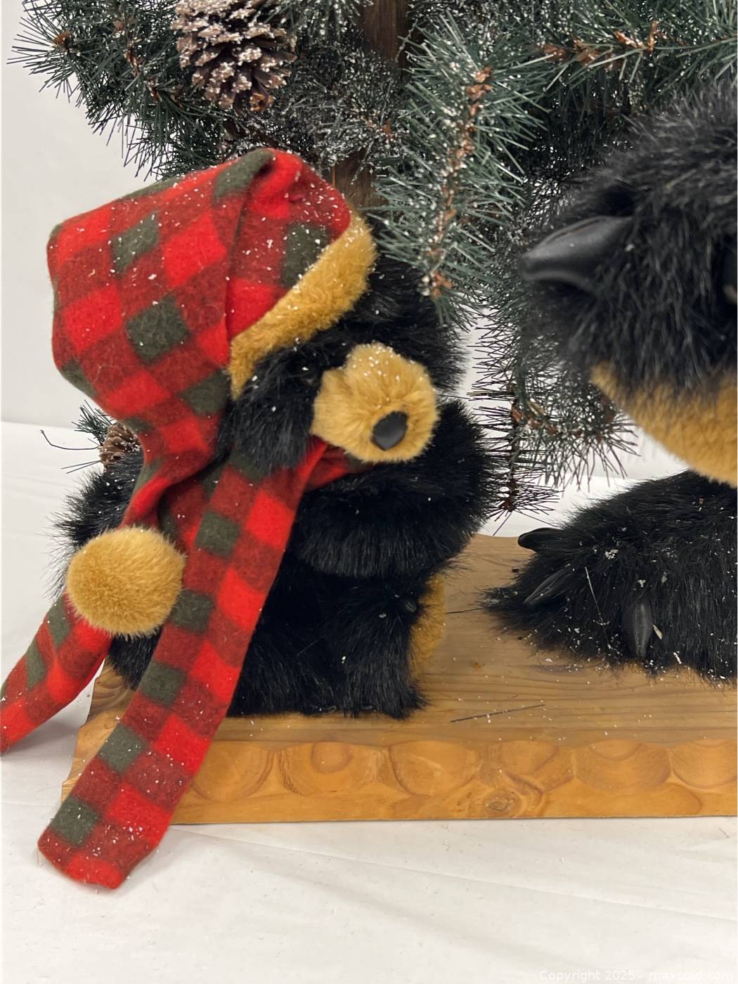 45" DanDee Christmas display bear | Maxsold