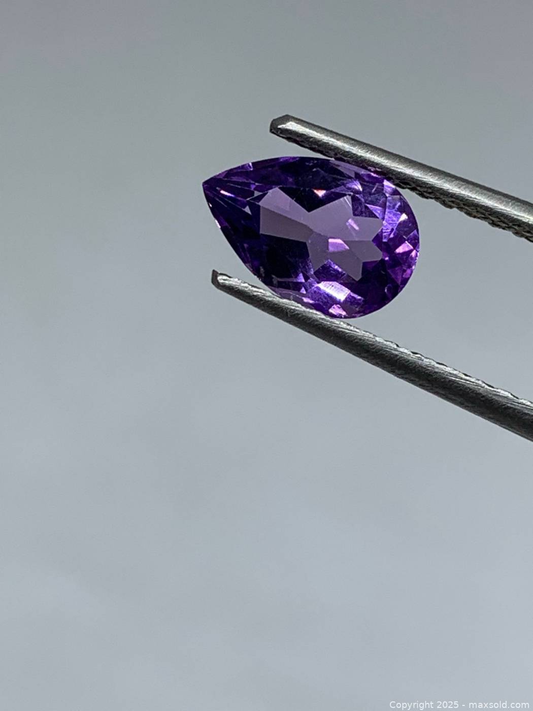 Natural Pear-Shaped Amethyst Gemstone 1.03ct | Maxsold