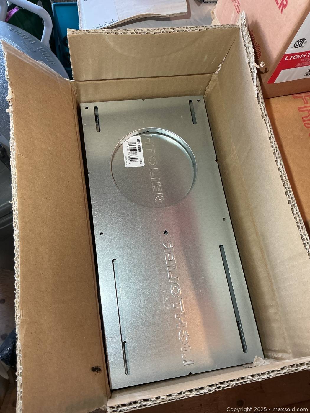 4 boxes Lightolier 0092 LyteCaster mounting plates | Maxsold